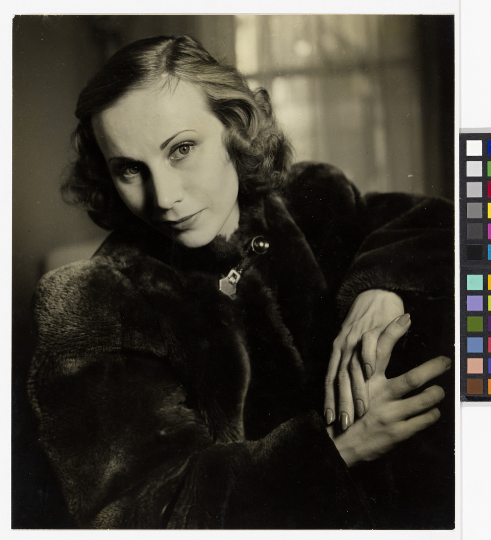 Ingrid S., Wiener Schauspielerin, New York City – Wien Museum Online ...