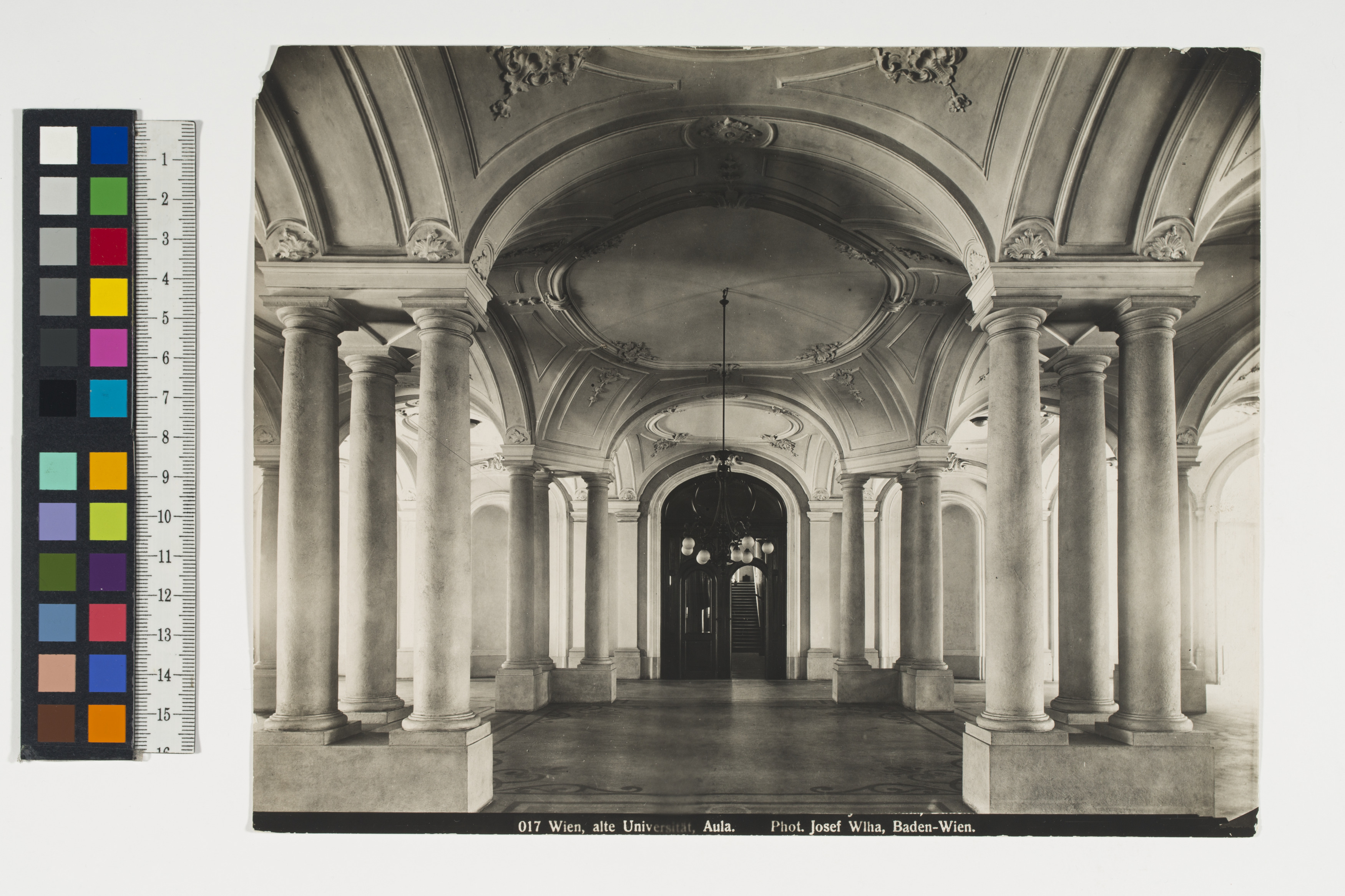 1., Dr.-Ignaz-Seipel-Platz 2 - Akademie der Wissenschaften - Aula der ...