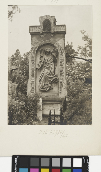 10., Matzleinsdorfer Katholischer Friedhof - Grabstein – Wien Museum Online Sammlung