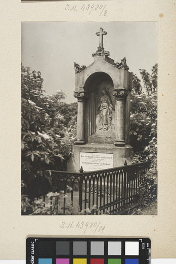 10., Matzleinsdorfer Katholischer Friedhof - Grabstein von Ferdinand ...