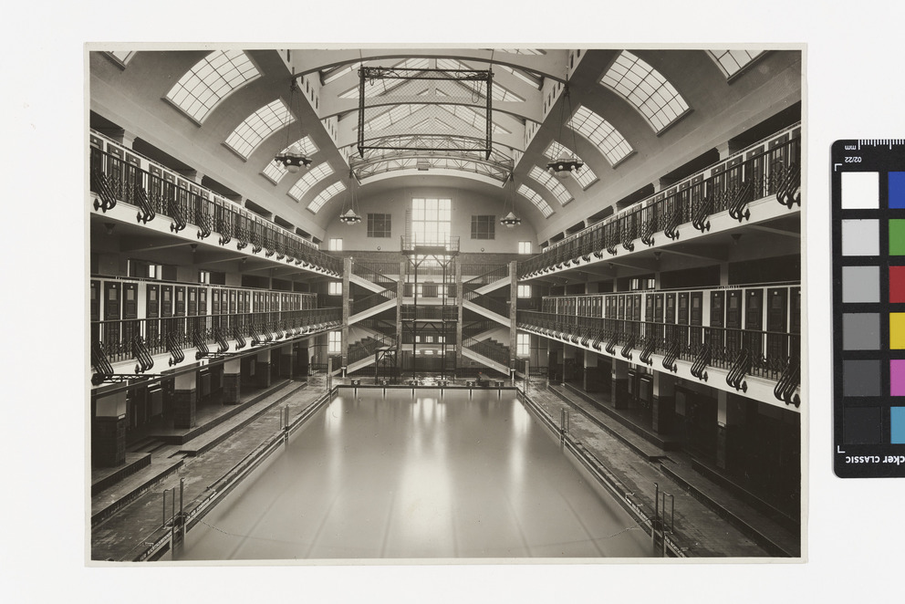 10., Reumannplatz 23 - Amalienbad - Schwimmhalle – Wien Museum Online ...
