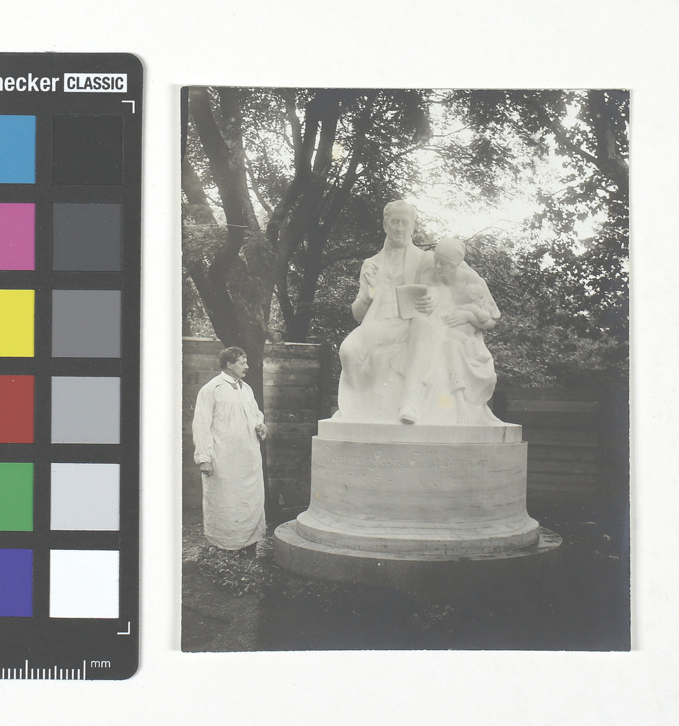 Josef Engelhart (1864-1941), Maler, Bildhauer vor dem Waldmüller ...