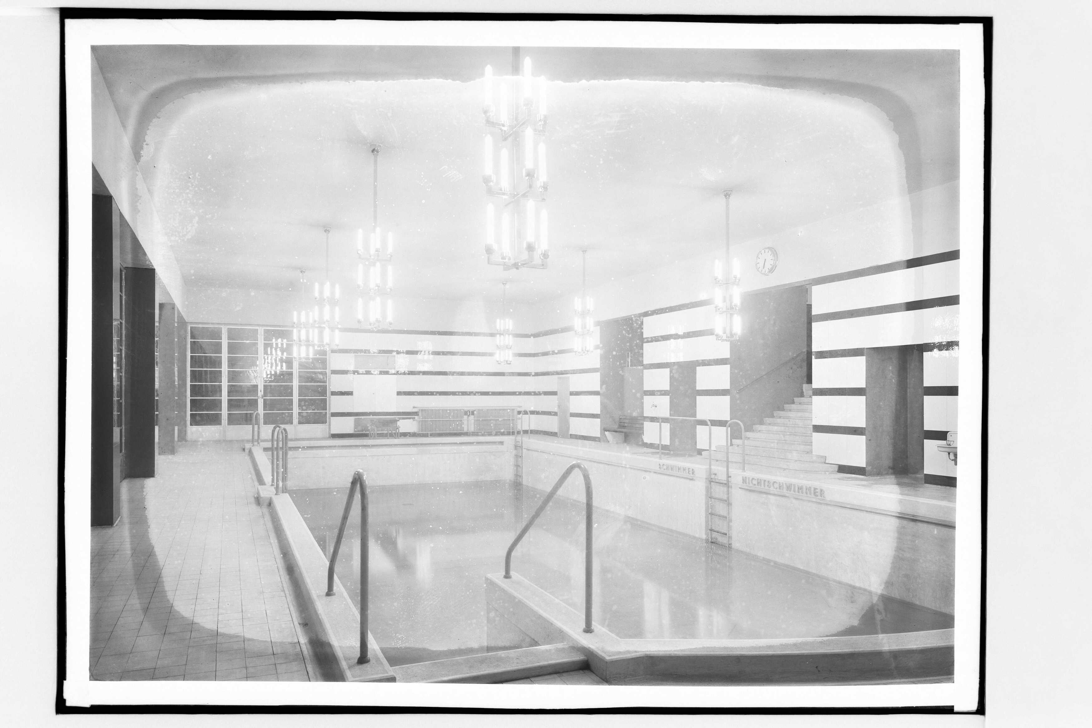 Hallenbad des Südbahnhotels am Semmering: Schwimmhalle (Architekten ...