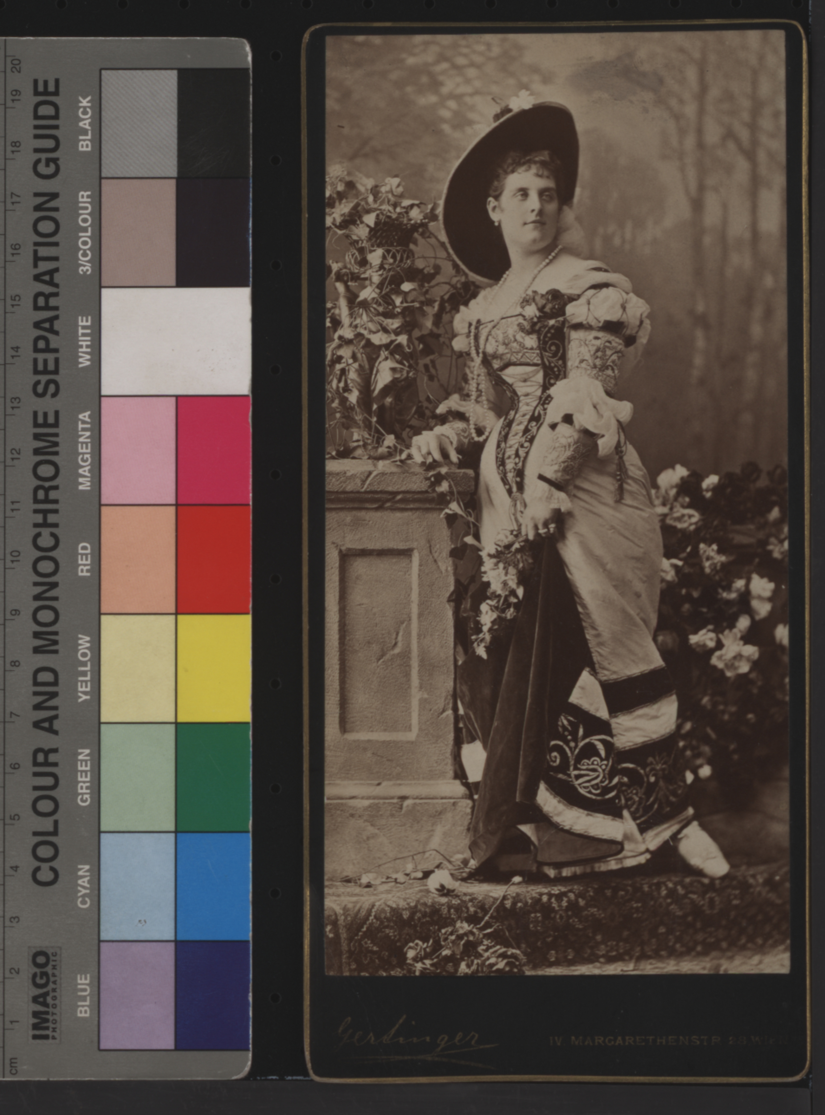 Rosa Schaffer beim Makartfestzug 1879, Gruppe "Gartenbau" – Wien Museum ...