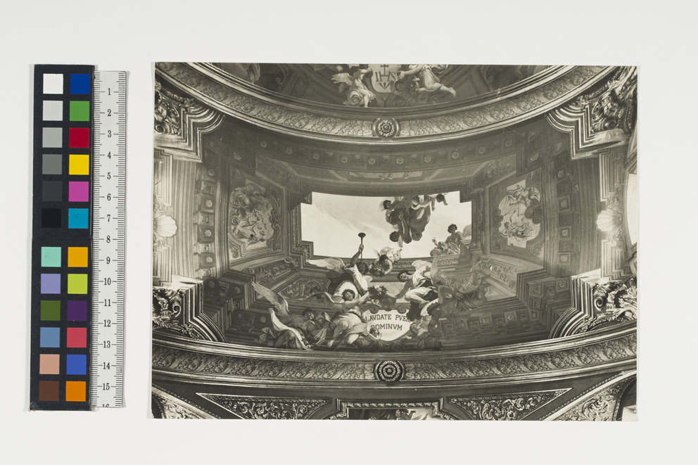 1., Dr.-Ignaz-Seipel-Platz - Jesuitenkirche - Innenansicht ...