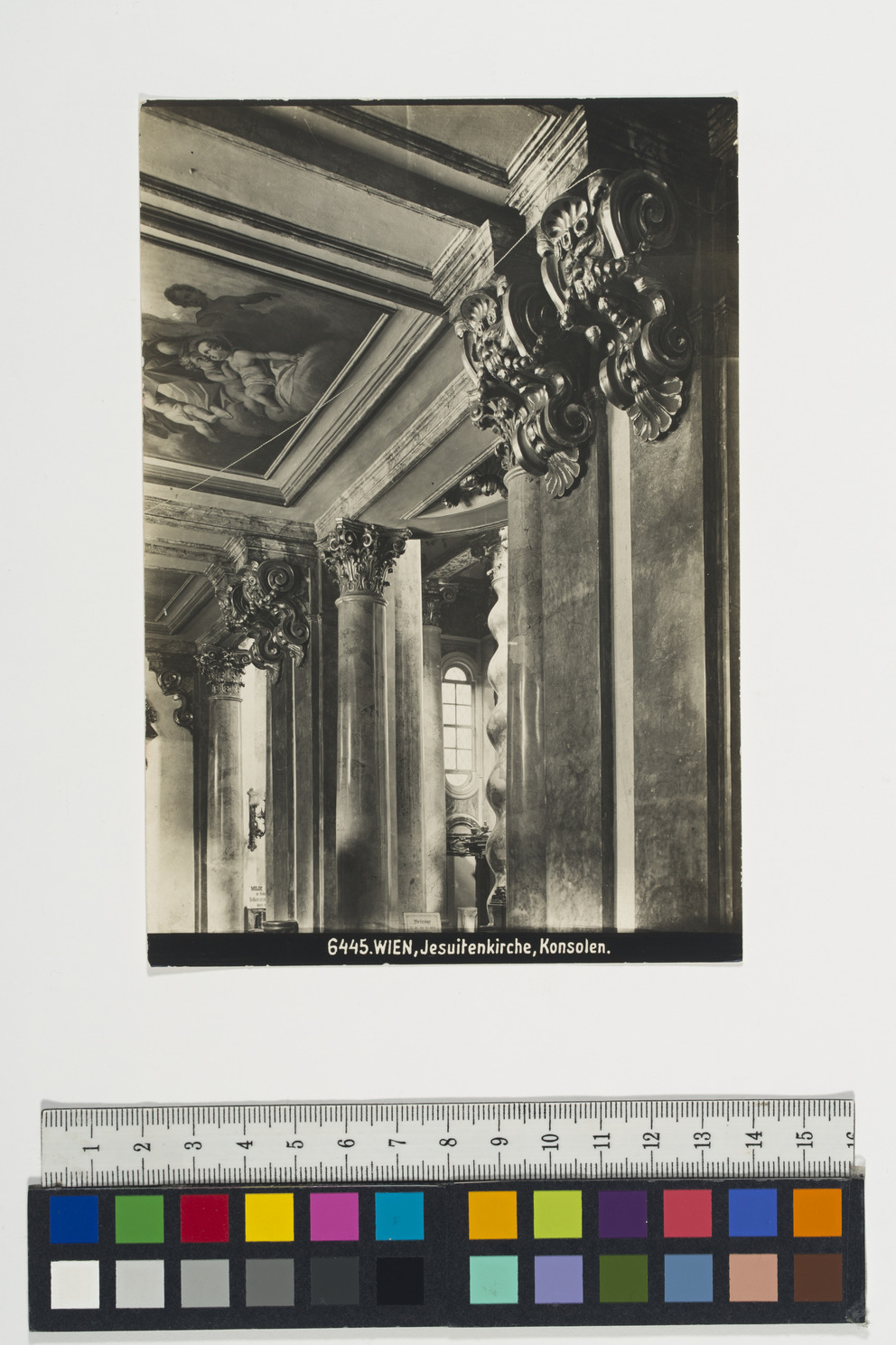 1., Dr.-Ignaz-Seipel-Platz - Jesuitenkirche - Innenansicht - Konsolen ...