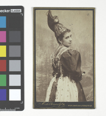 Adolfine Hauffe, vermutlich als „Ländler“ in dem Ballet "Aus der Heimat ...