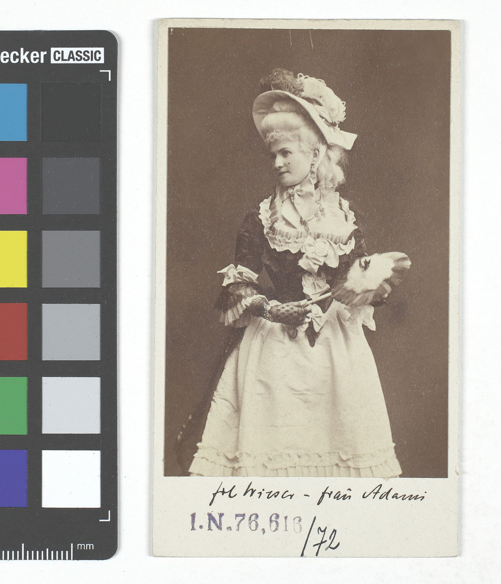 Henriette Wieser (um 1854-1880) als "Fr. Adami" in der Operette "Cagliostro in Wien" von Johann ...