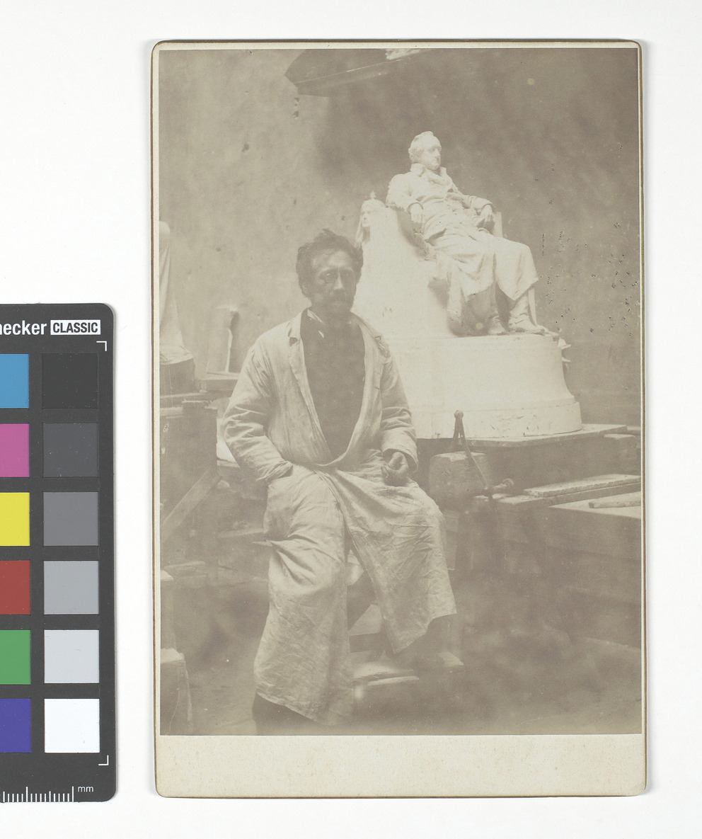 Edmund Hellmer (1850-1935), Bildhauer, im Atelier – Wien Museum Online ...