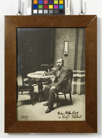 Peter Altenberg im Café Central – Wien Museum Online Sammlung