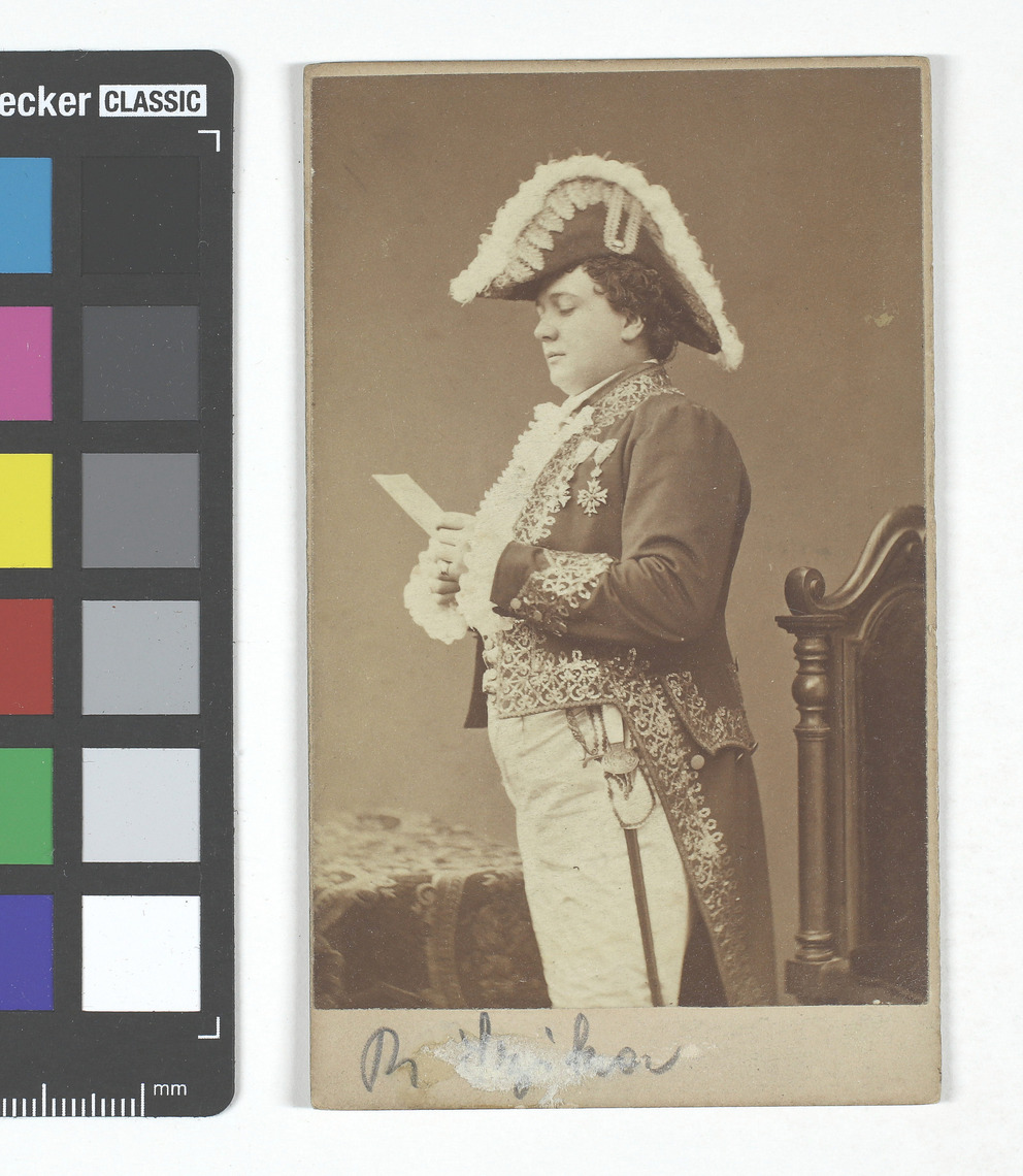 Jani Szika (1844-1916) als "Giletti" in der Operette "Madame Herzog ...