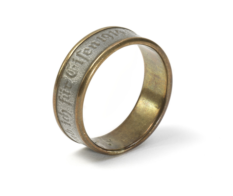 Ehering - "Gold gab ich für Eisen" – Wien Museum Online Sammlung